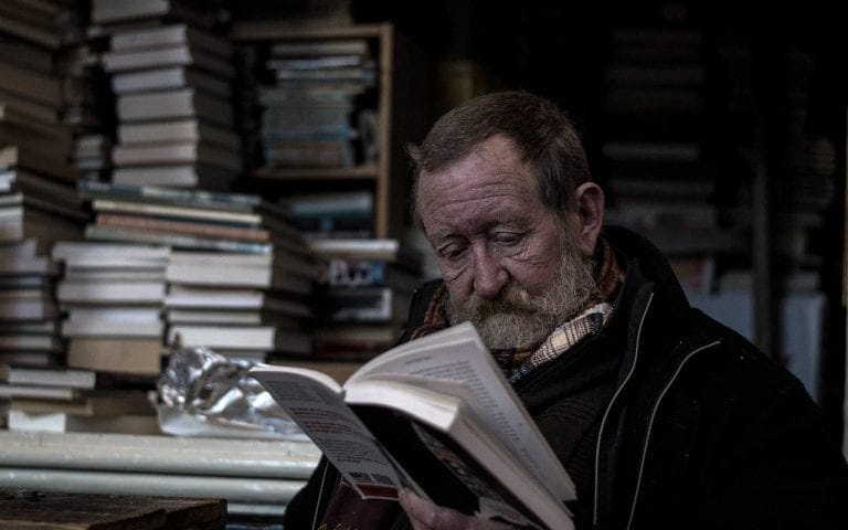 How To Read Faster And Retain More: 16 Science-Backed Tips