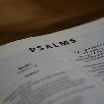 How to Memorize Psalms: My Best Practical Tips & Case Studies
